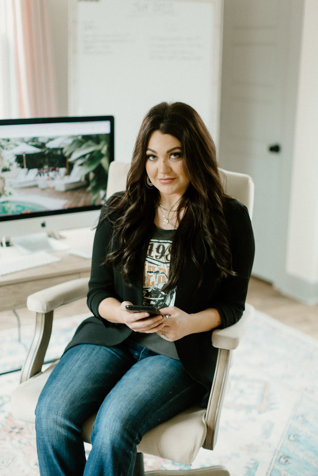 How To Communicate With Inquiries via Social Media | jessicavickers.com